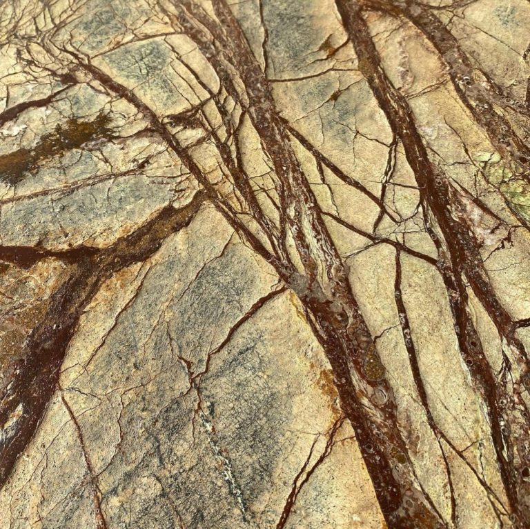 Rainforest Brown Mermer Masa - Vogo Design