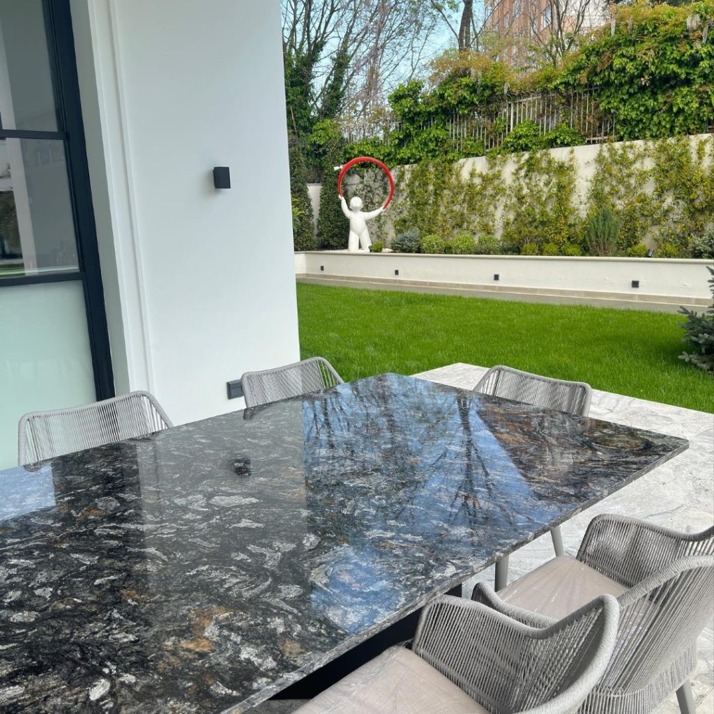 Metalicus Granit Bahçe Masası - Vogo Design